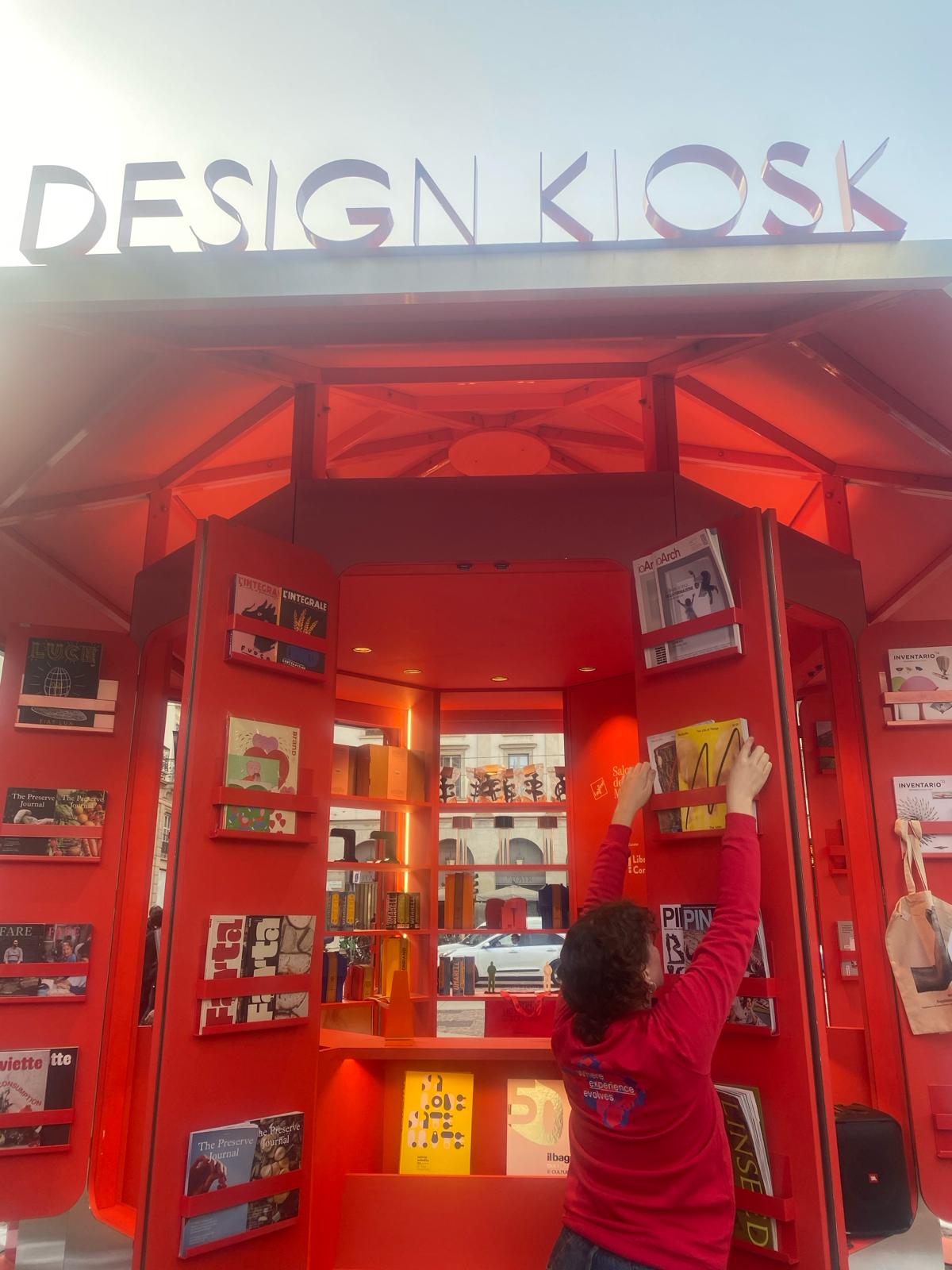 Milano Design Week: LUCE nel Design Kiosk in Piazza della Scala - LUCE